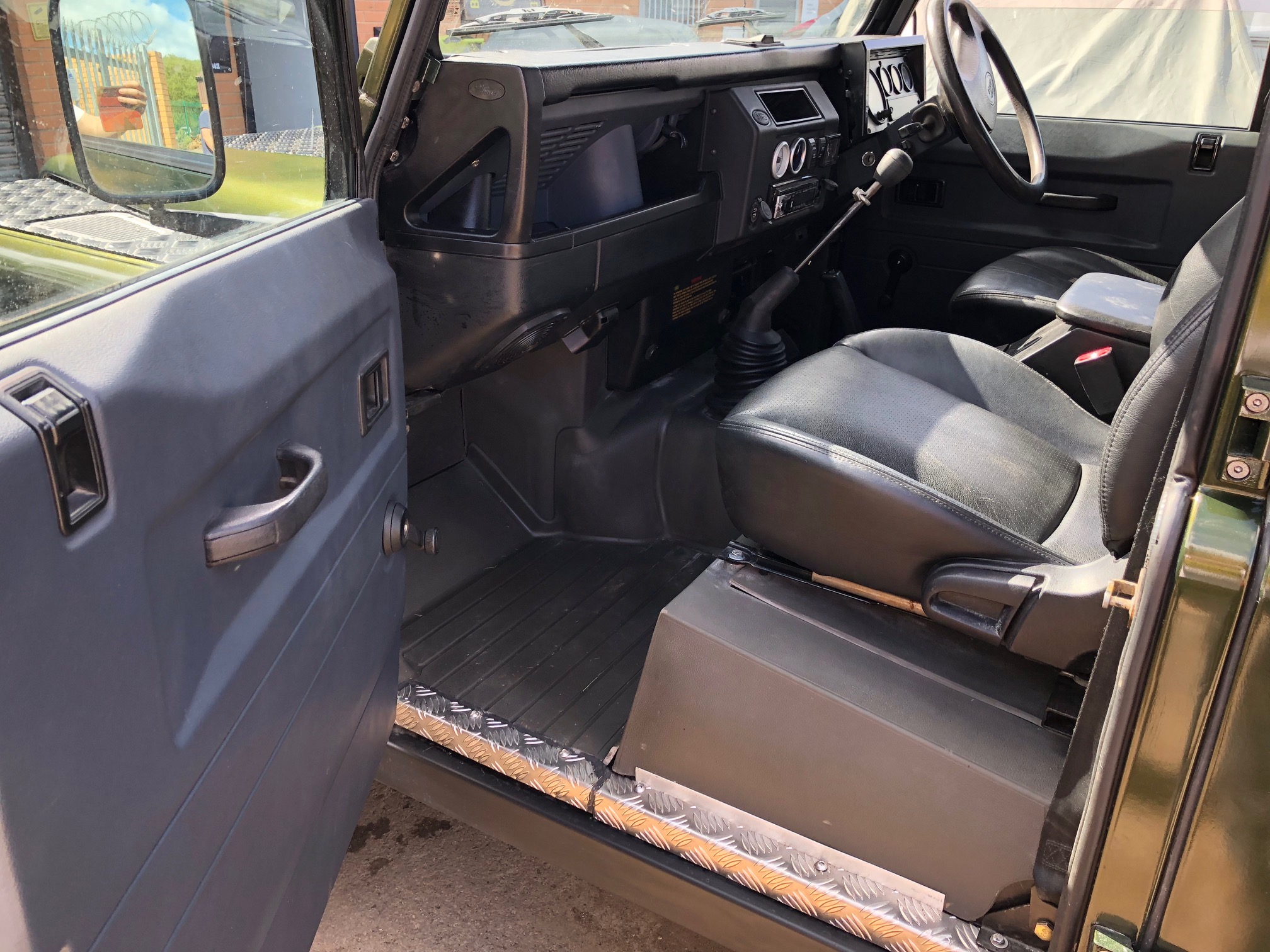 Buzzweld Base Colour, + Resin+ Lacquer Aerosols.