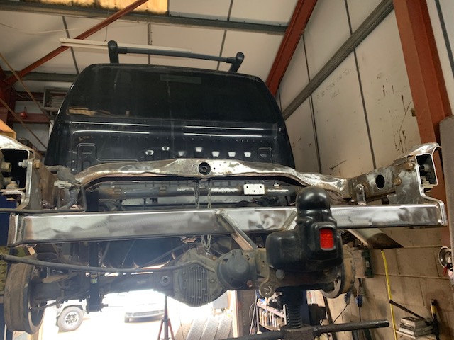 Nissan Navara Underbody chassis Rustproofing