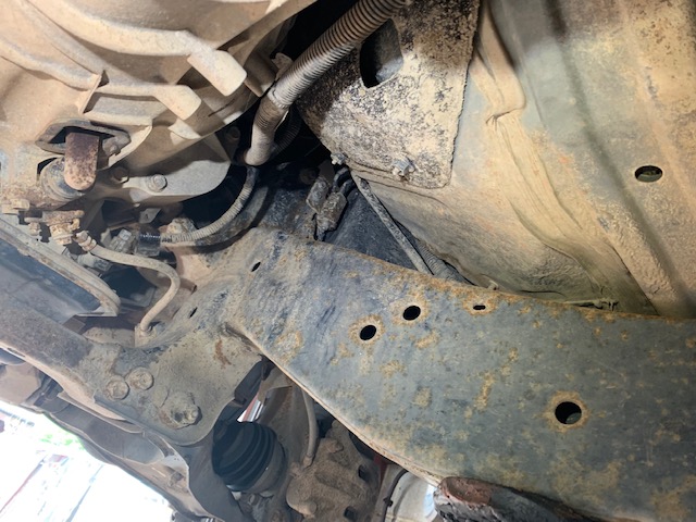 Nissan Navara Underbody chassis Rustproofing