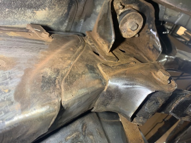 Nissan Navara Underbody chassis Rustproofing